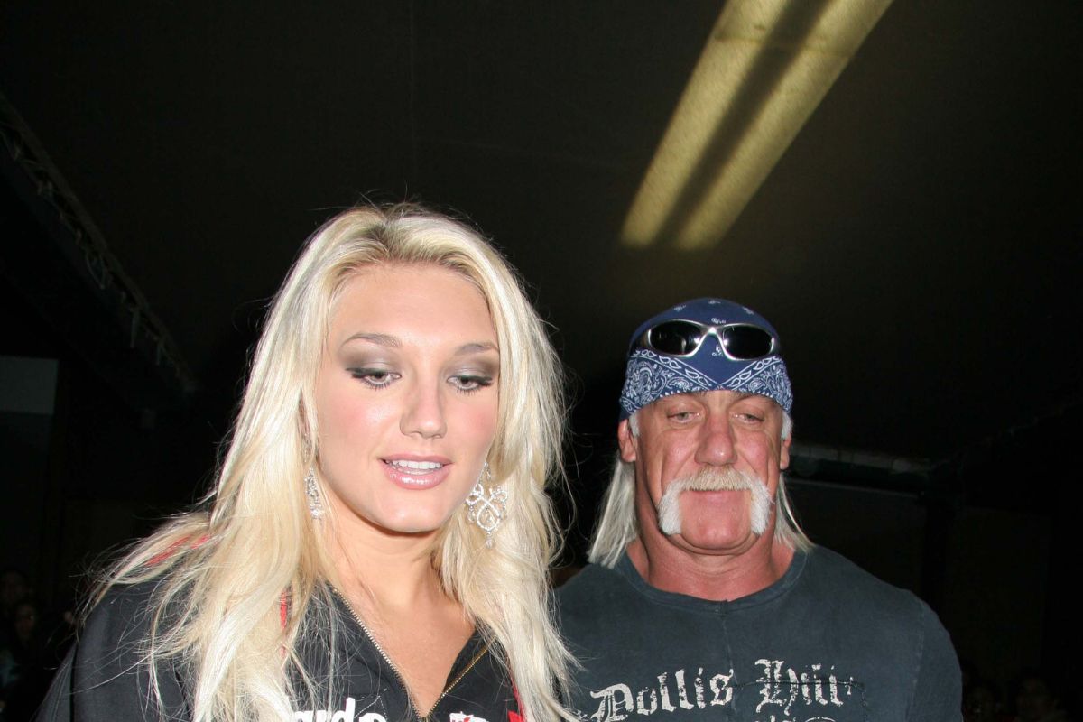 Brooke Hogan Thinks There’s A Conspiracy Behind Hulk Hogan’s Death ...
